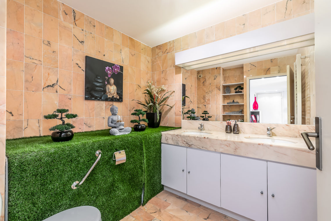 Hygiene room - Orthodontist Cannes - Dr Hayat Steven - Invisalign ...